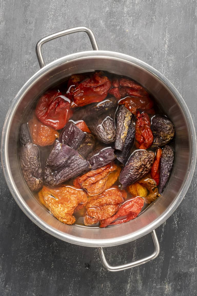 Kuru Dolma - Stuffed Dried Eggplants and Peppers - Give Recipe